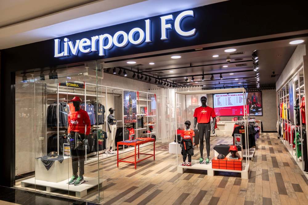 Liverpool FC Retail Hadirkan Koleksi Terbaru untuk Merayakan 20 Tahun ...